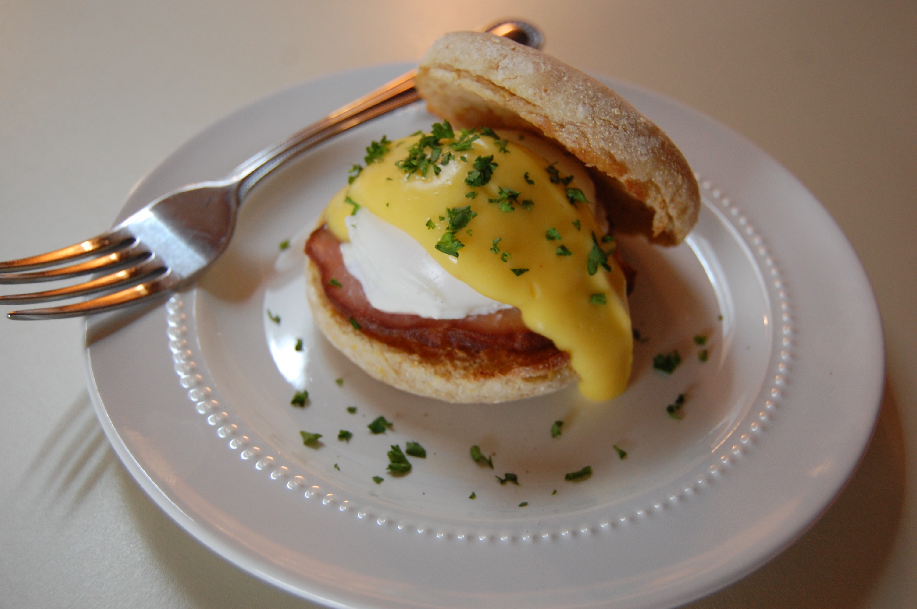 Eggs Benedict | Cooking Mamas