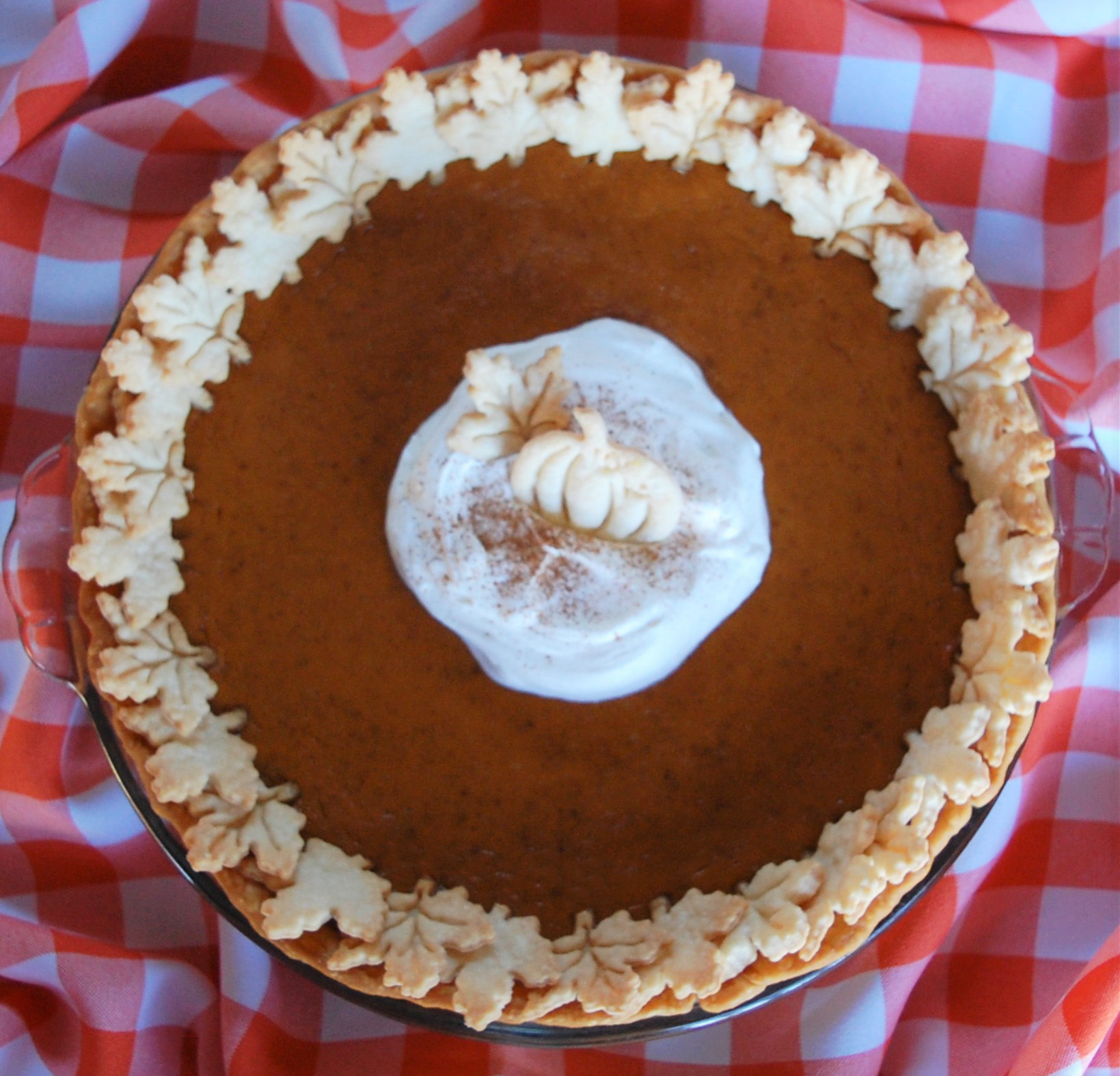 Pumpkin Pie with Maple Whipped Cream | Cooking Mamas