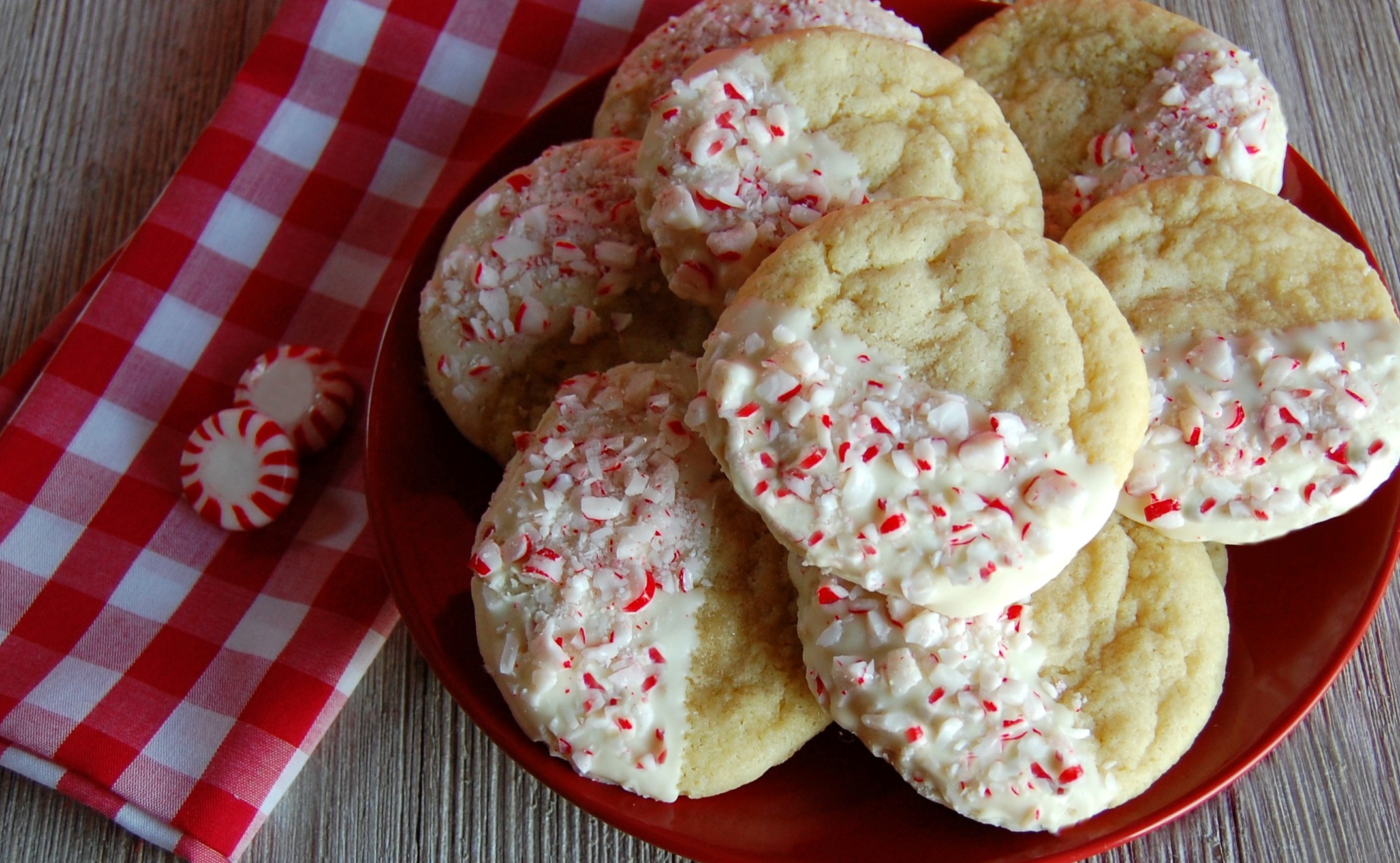 White Chocolate Peppermint Sugar Cookies | Cooking Mamas