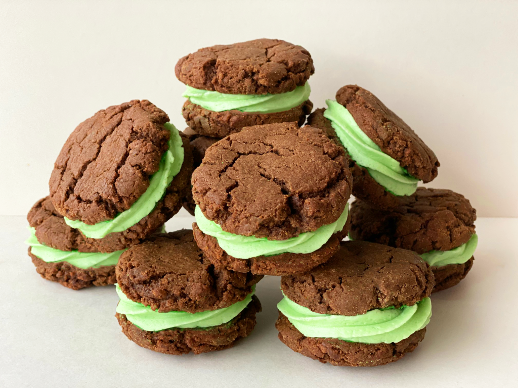 Chocolate Mint Sandwich Cookies | Cooking Mamas