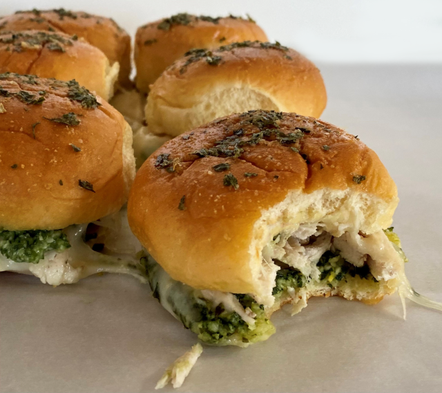 Chicken Pesto Sliders | Cooking Mamas