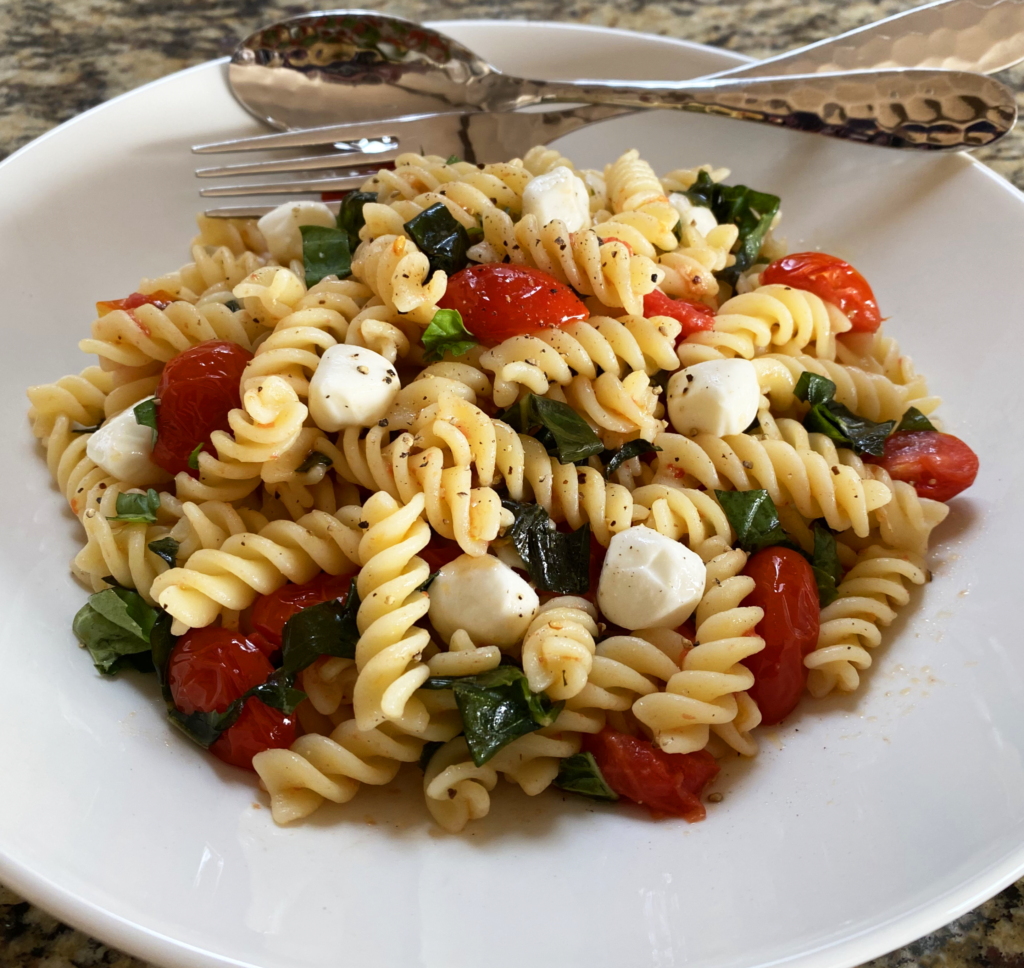 Fusilli alla Caprese | Cooking Mamas